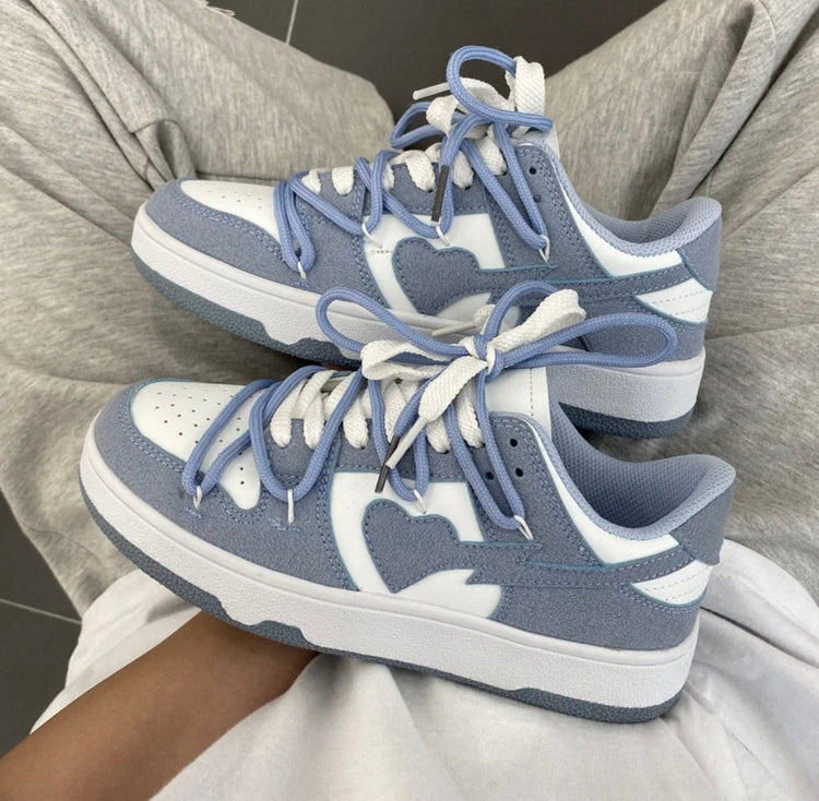 Heart For Sneakers – HeartForSneakers